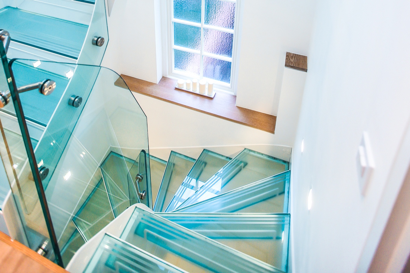 Everything You Need To Know About Glass Floor Panels | Walk on Glass