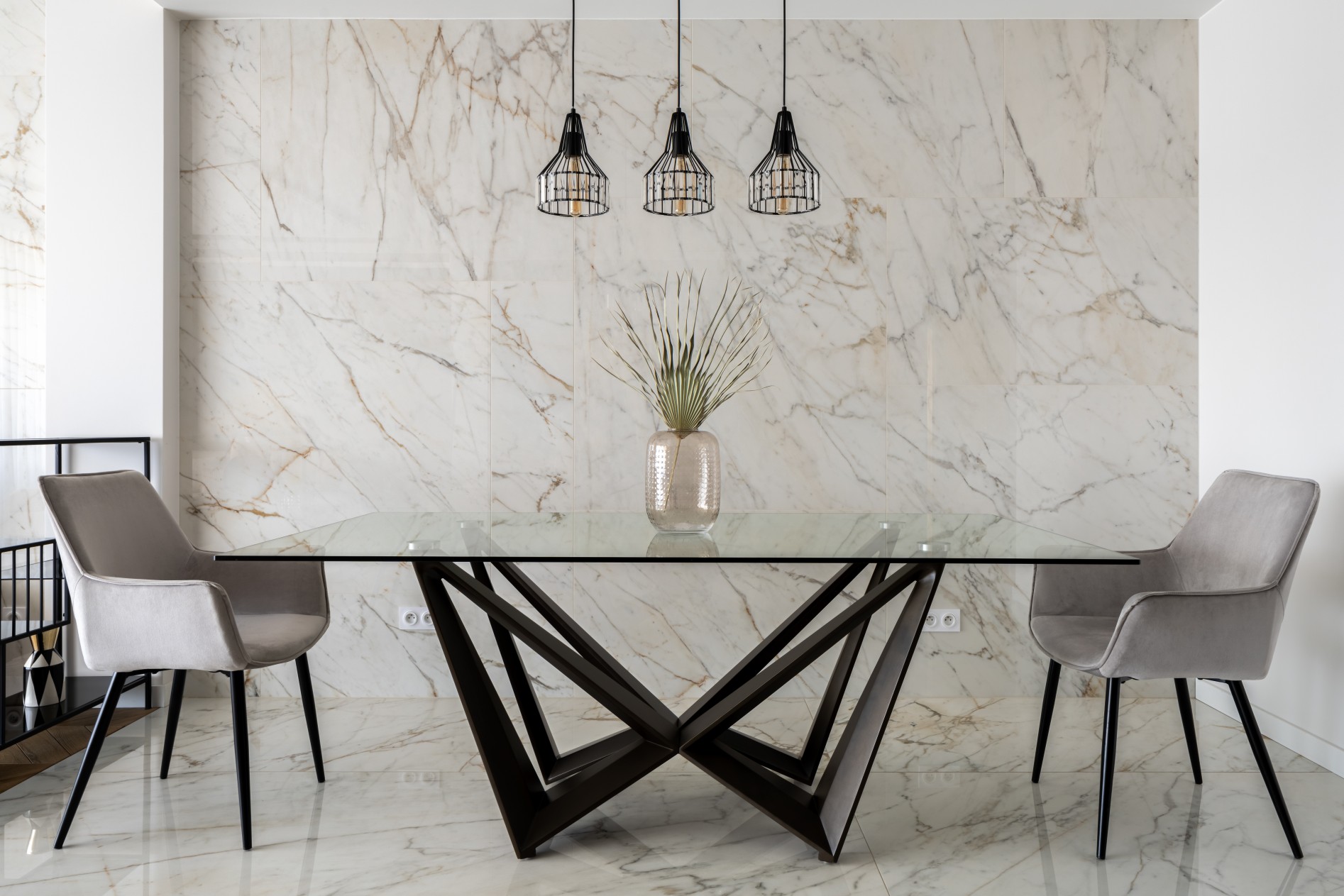 Bespoke Toughened Glass Table Tops UK | The Glass Warehouse